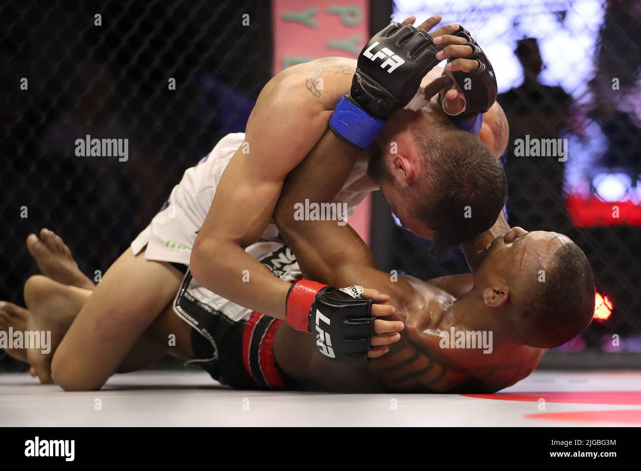 PHOENIX, AZ - JULY 8: Felipe Bunes and Wascar Cruz meet in the octagon ...