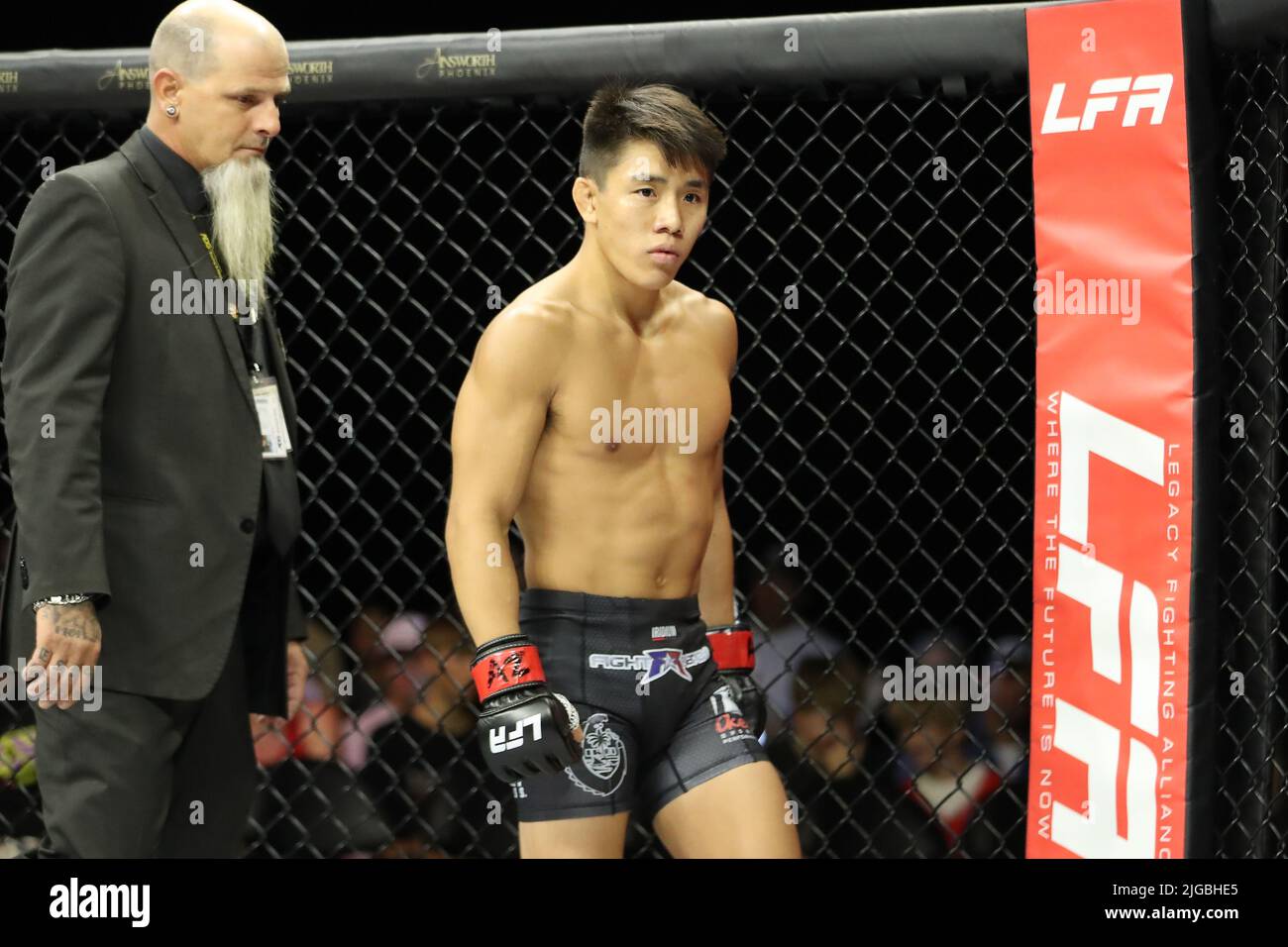 PHOENIX, AZ - JULY 8: Chance Ikei and Shamar Williams meet in the ...