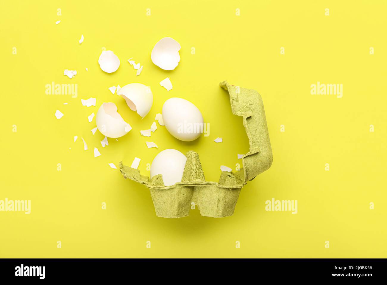 Cardboard egg holder hi-res stock photography and images - Alamy