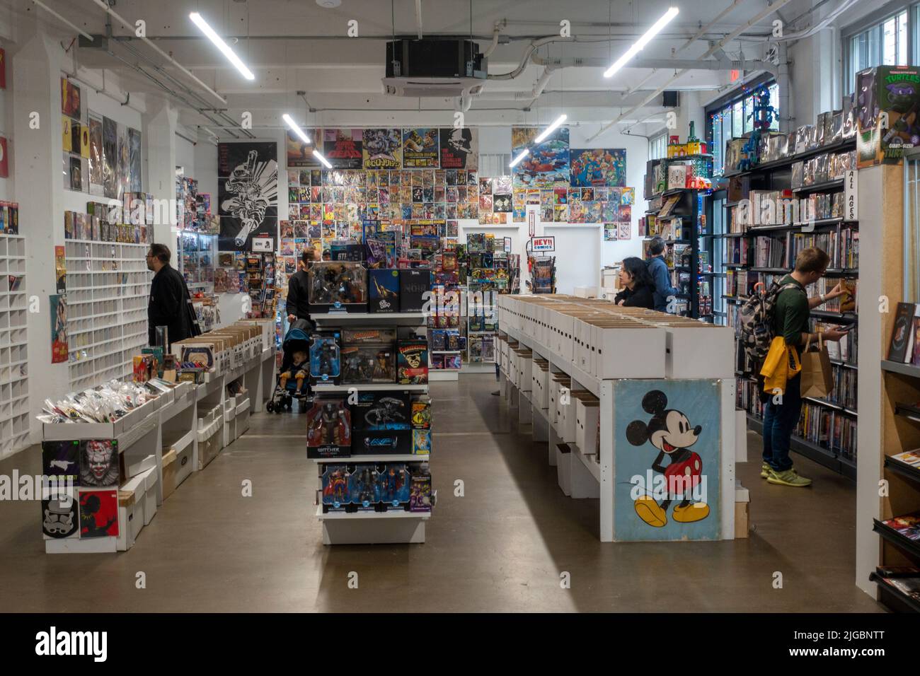 Comic shop hi-res stock photography and images - Alamy