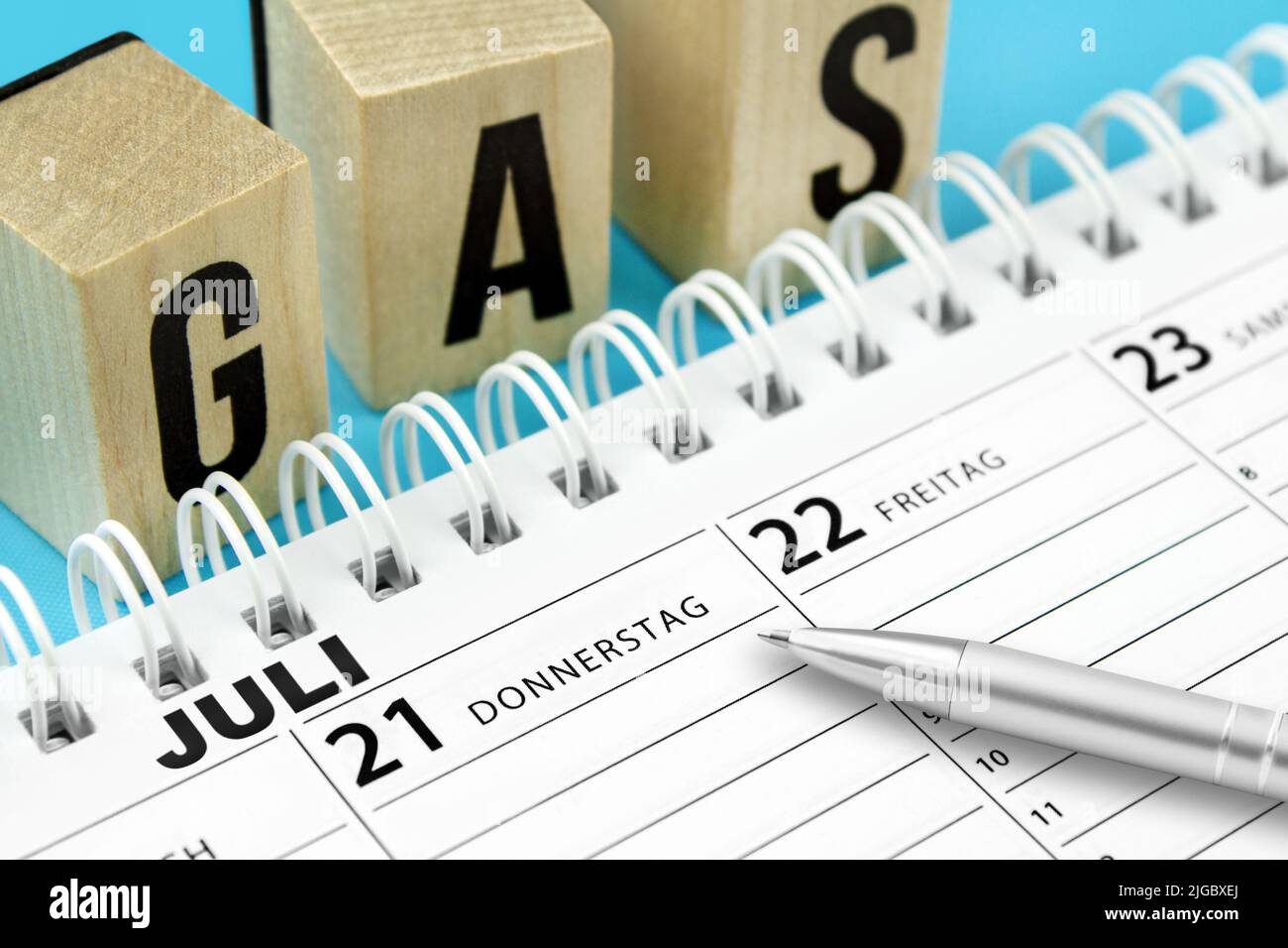 German calendar 2022 Thursday July 21 and Gas Stock Photo - Alamy
