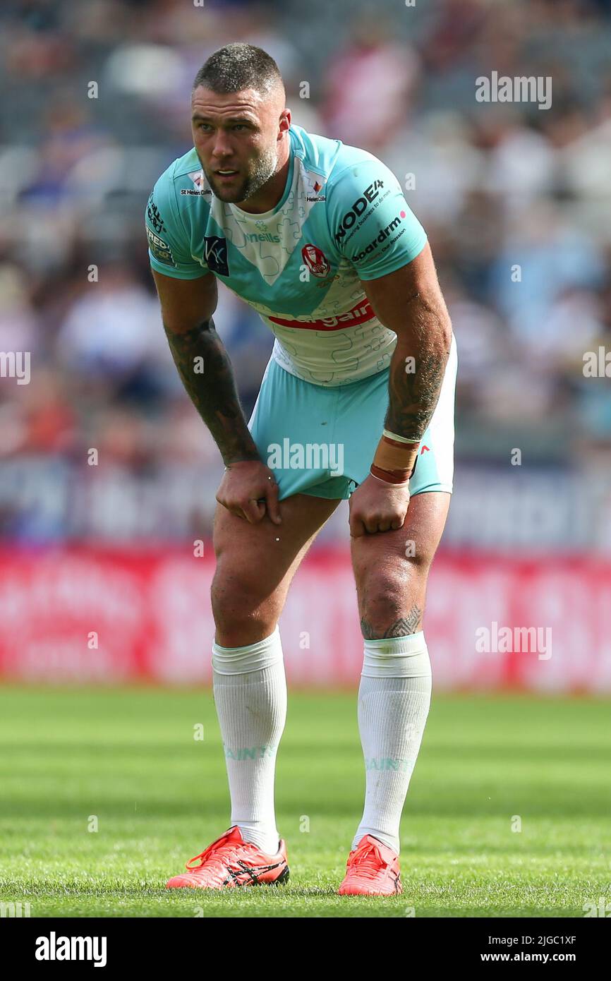 Curtis Sironen #16 of St Helens during the game Stock Photo - Alamy