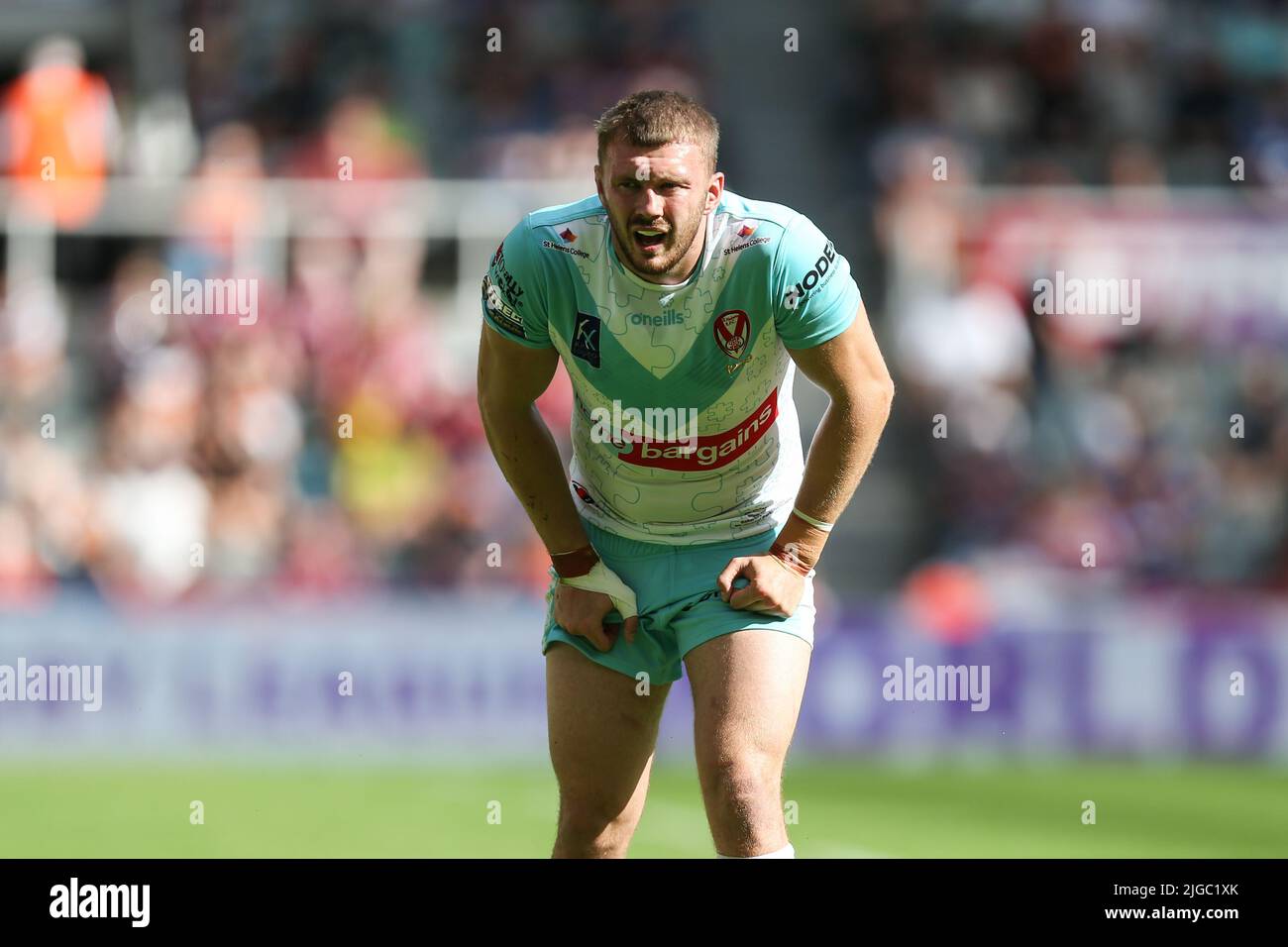 Joe Batchelor #12 of St Helens during the game Stock Photo - Alamy