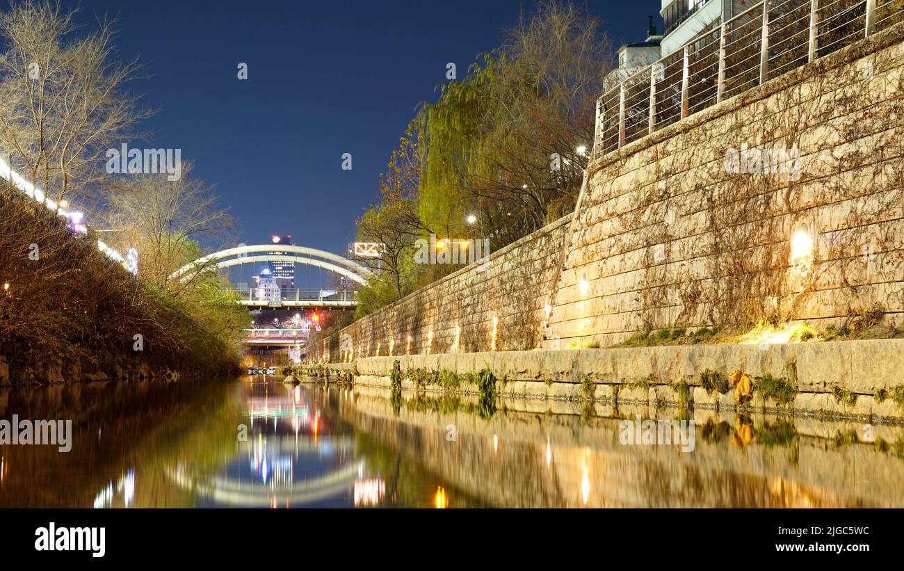 Cheonggyecheon Stream Night View, Jongno-gu, Seoul, Korea Stock Photo ...