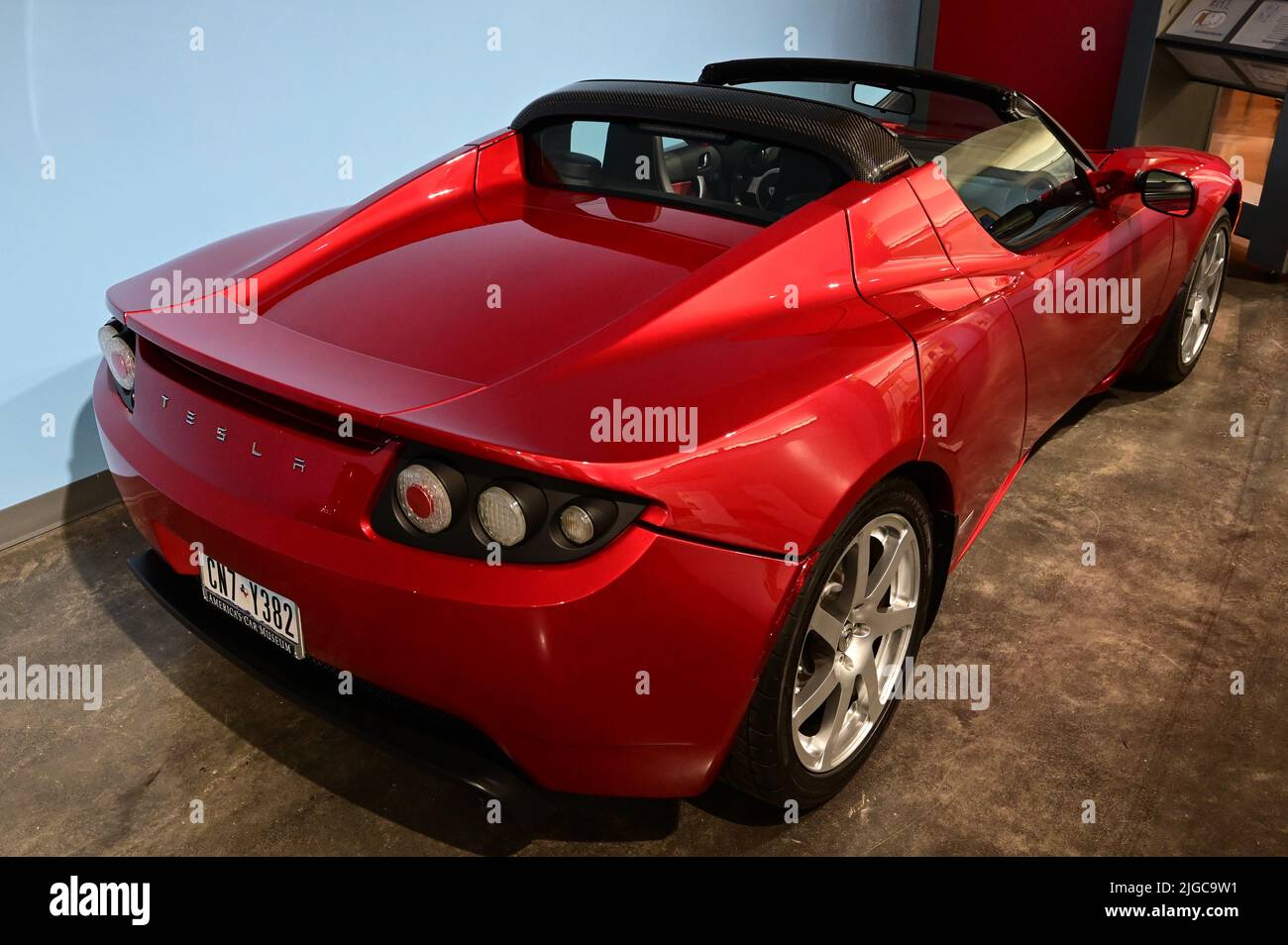 Tesla Roadster (first generation Stock Photo - Alamy