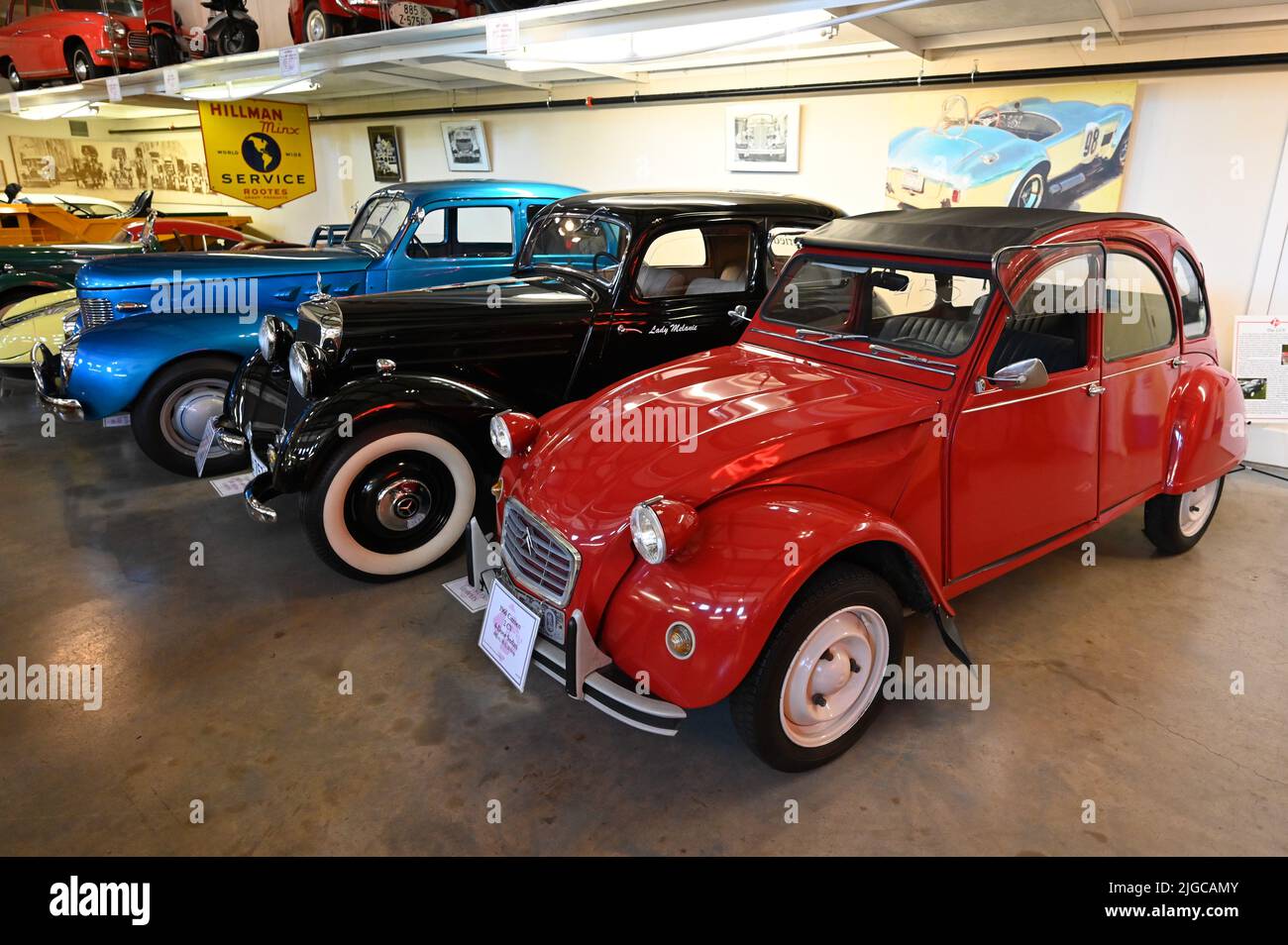 Citroen 2cv convertible hi-res stock photography and images - Alamy