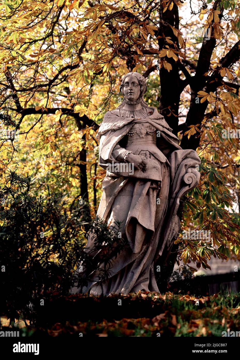 Estatua retiro madrid hi-res stock photography and images - Alamy