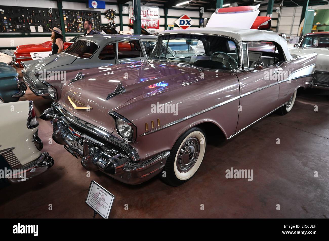 American classic car Stock Photo - Alamy
