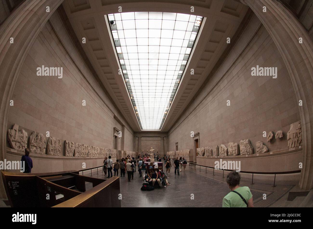 Elgin marbles room at the British Museum Stock Photo - Alamy