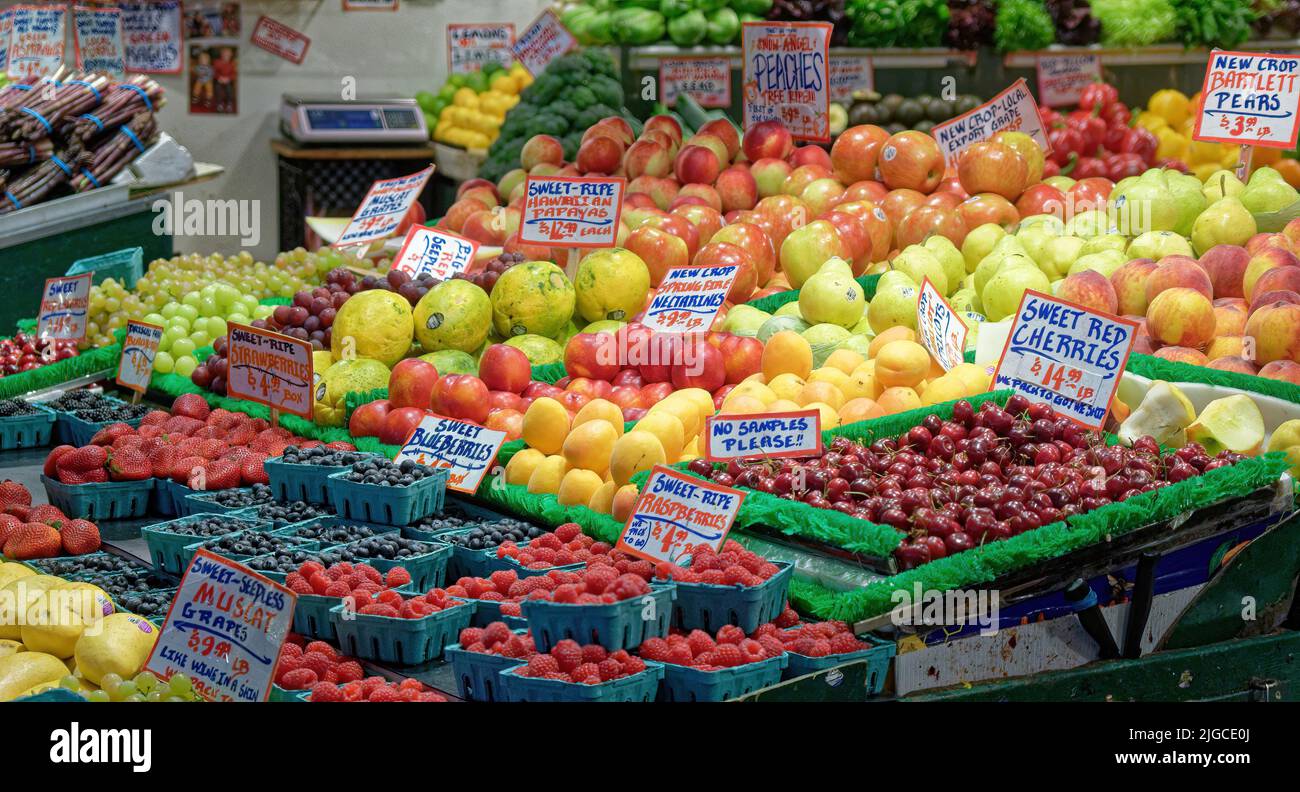 Fresh Produce Stand in Pike Place Market Stock Photo - Alamy