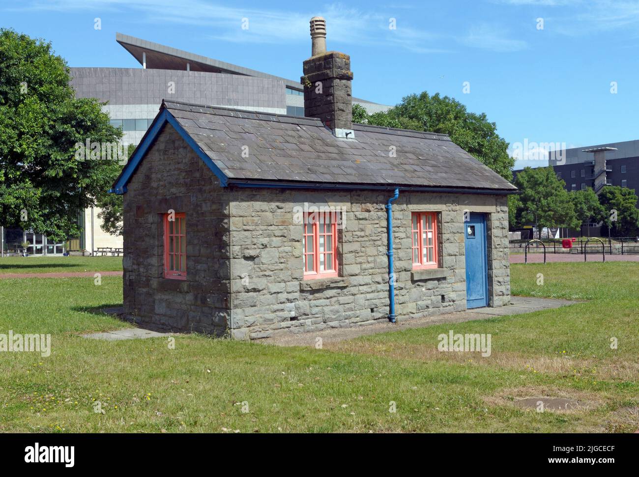 Old lockkeeper's hut, next to Roath Basin, Cardiff Bay. Summer 2022 ...