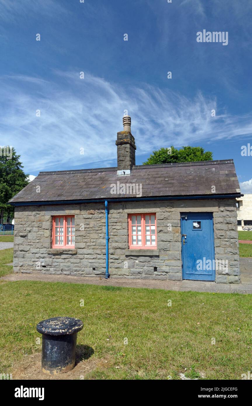 Old lockkeeper's hut, next to Roath Basin, Cardiff Bay. Summer 2022 ...
