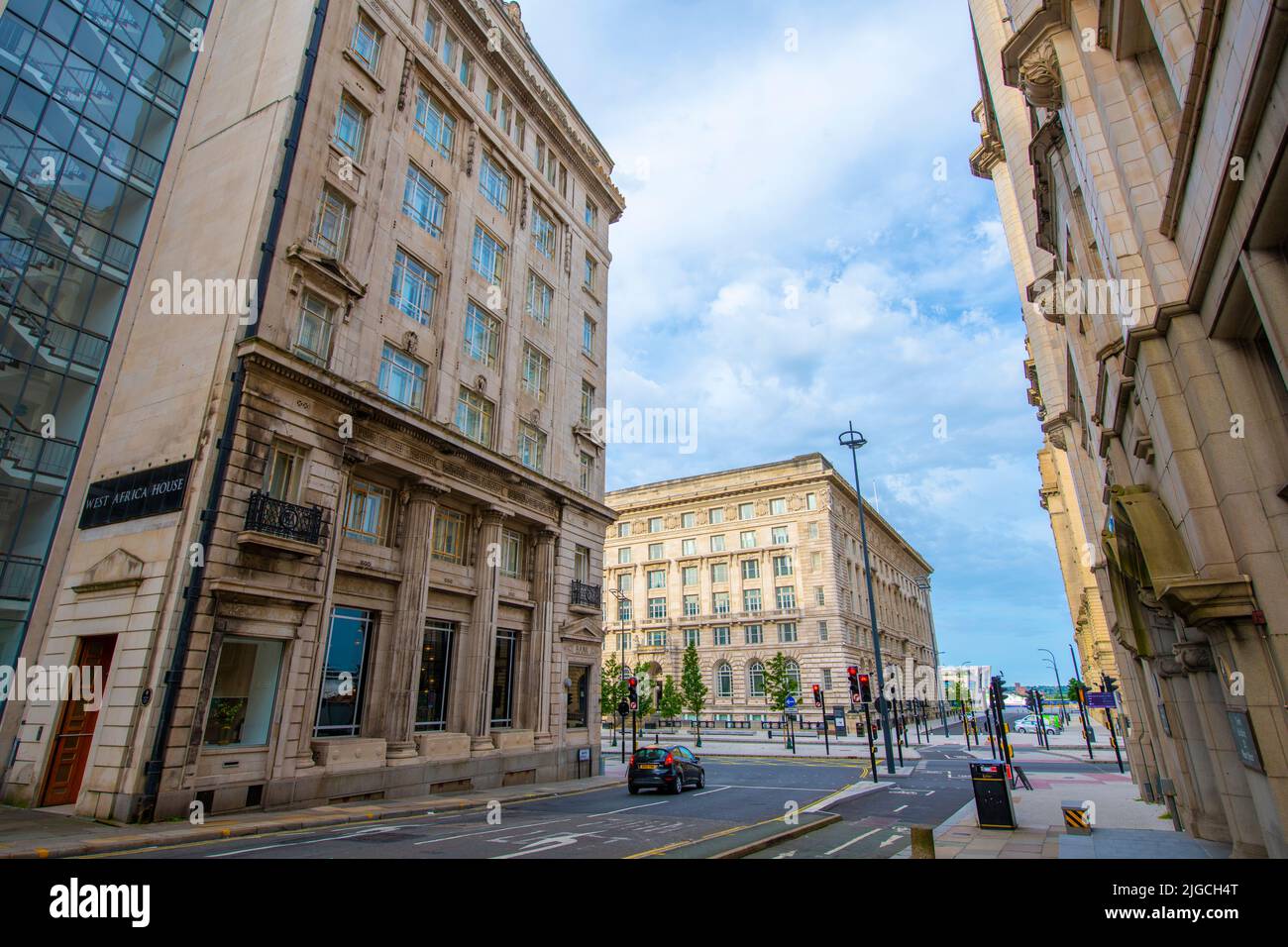 West Africa House and Cunard Building on Water Street in city center of ...