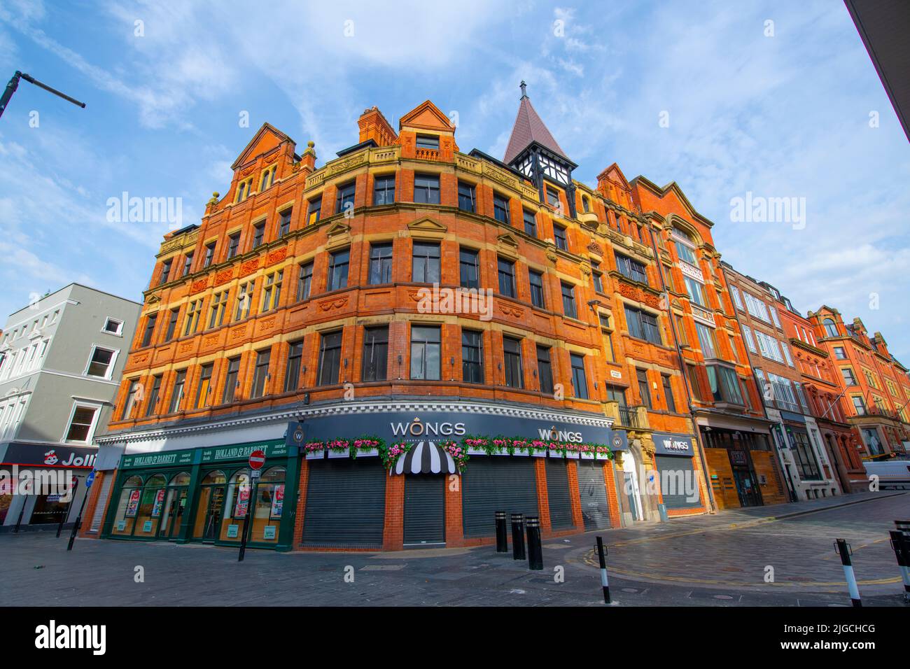 Wongs Jewellers at Chicago Building on Whitechapel at Stanley street in ...