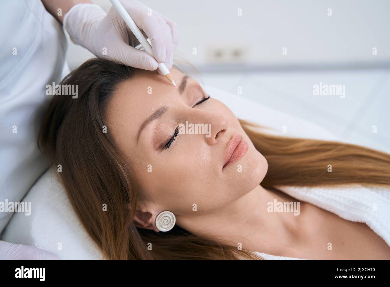 Injection marks hi-res stock photography and images - Alamy