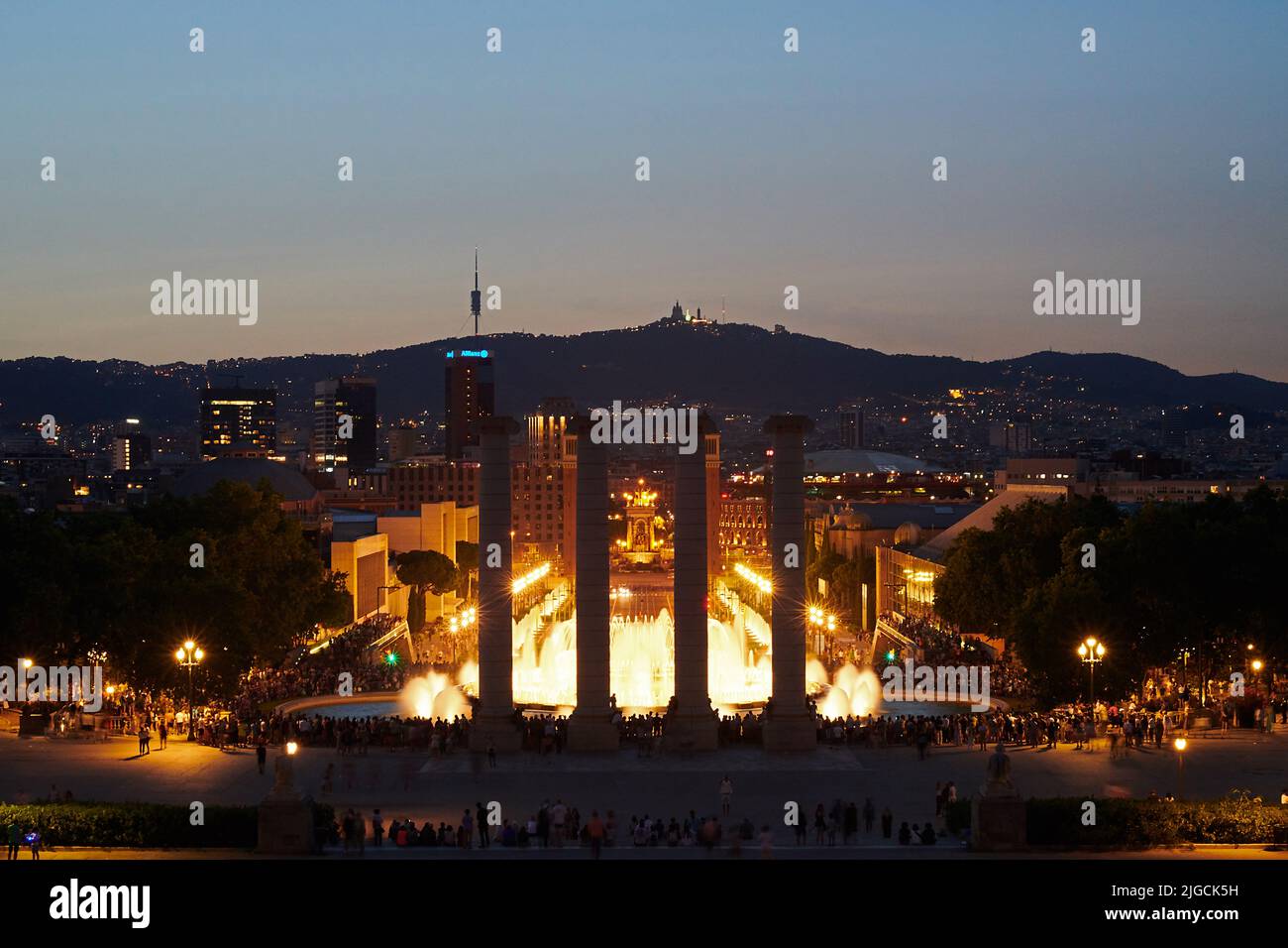 The Magical Fountains and the Four Pillars in the city centre o ...