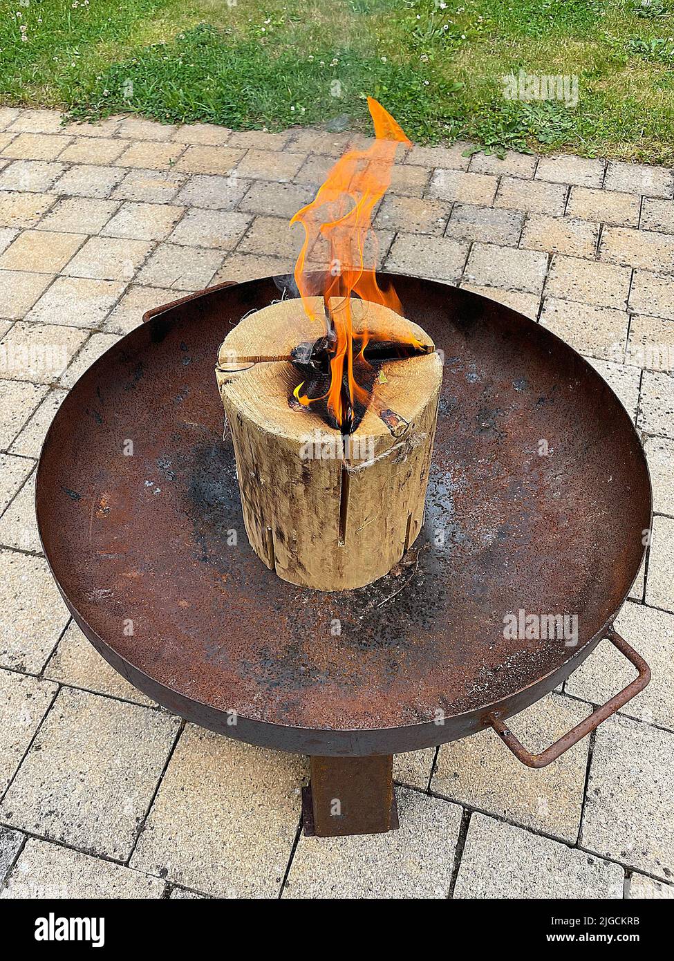 Russian tree torch hi-res stock photography and images - Alamy