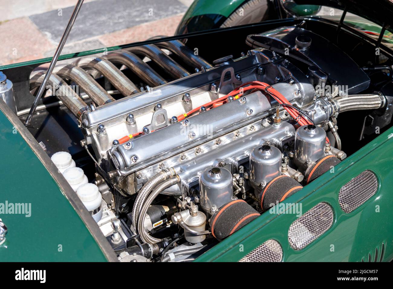 Sports car engine close up hi-res stock photography and images - Alamy