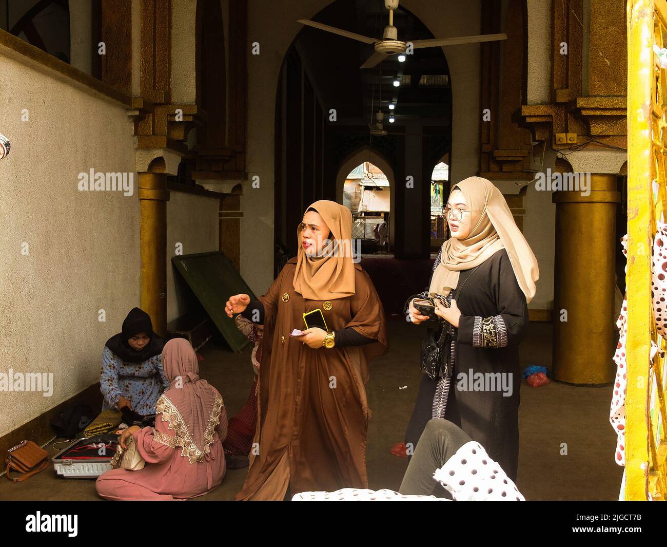 Manila, Philippines. 09th July, 2022. Muslim women preparing to leave ...