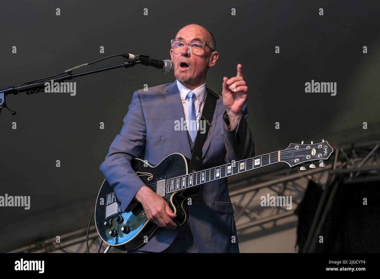 Great Tew, UK. 09th July, 2022. Andrew "Andy" Fairweather Low, born ...