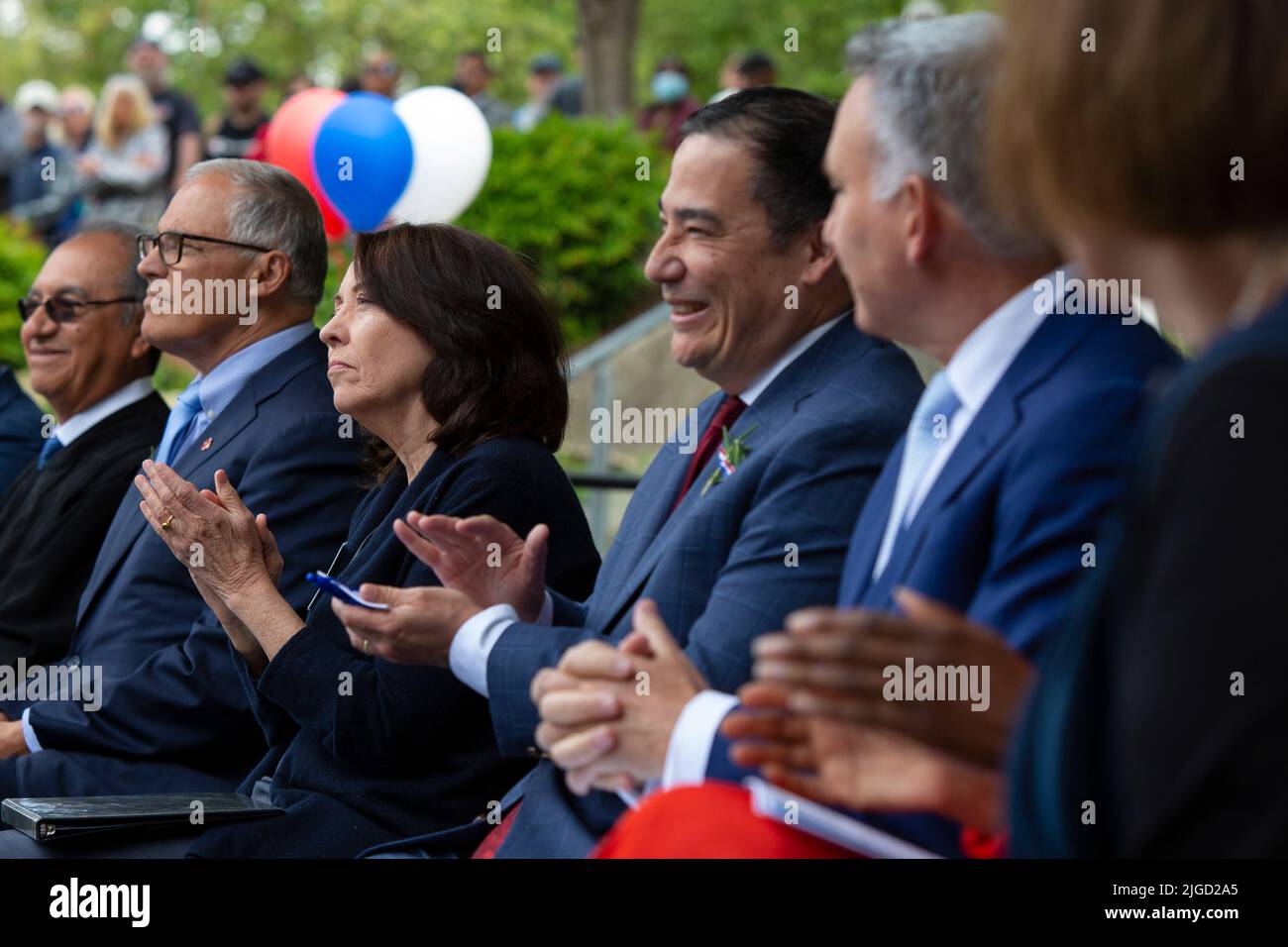 L r seattle governor jay inslee hi-res stock photography and images - Alamy