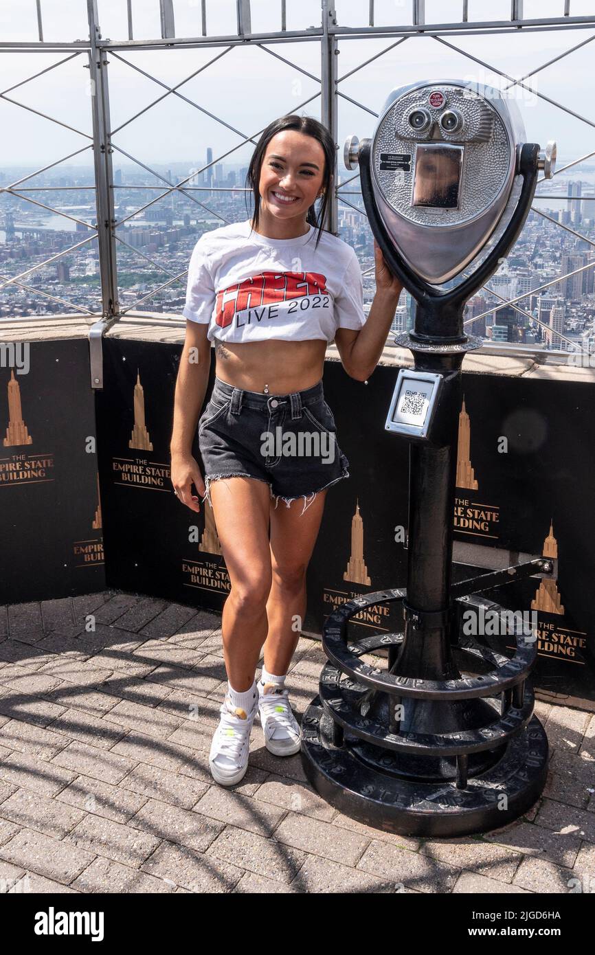 Maddy Madison Brum of the cast of Netflix Docuseries Cheer visits ...