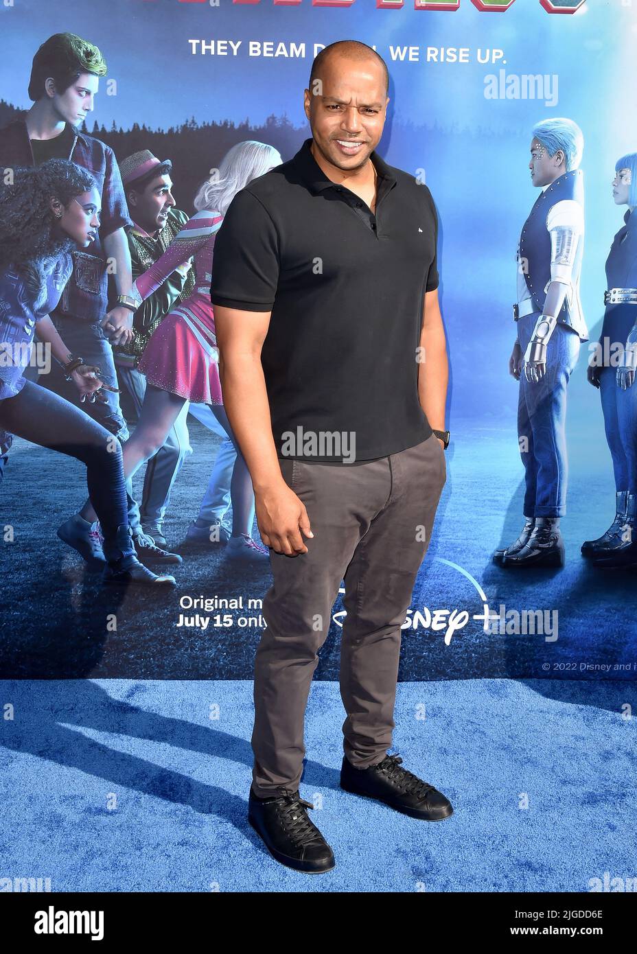 Santa Monica, USA. 09th July, 2022. Donald Faison walking on the red ...