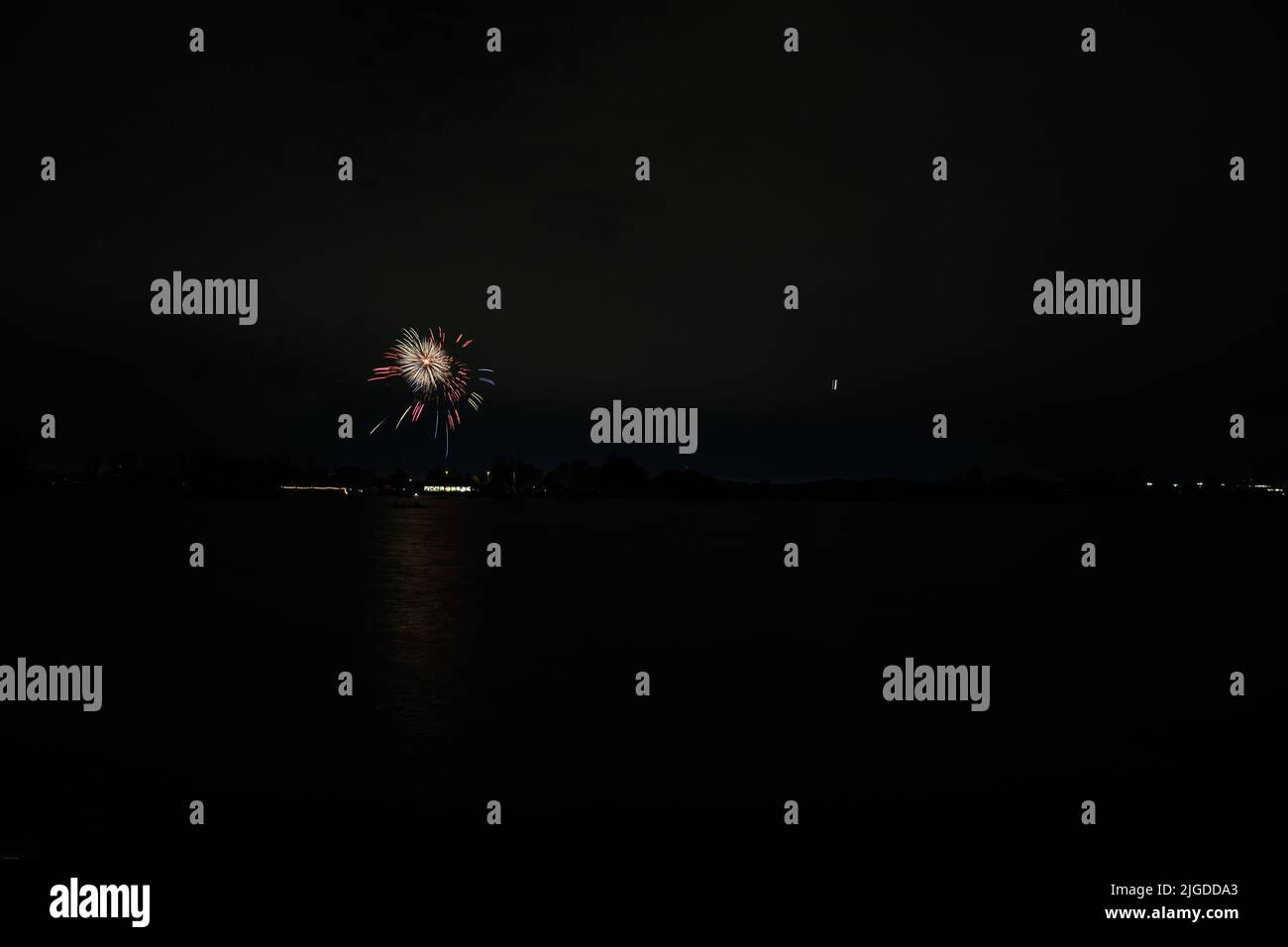 Shoreline park mountain view hi-res stock photography and images - Alamy