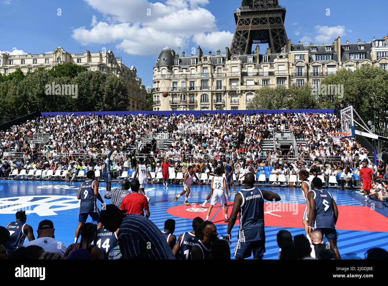 Competitors during the Quai 54 basketball tournament (The World ...