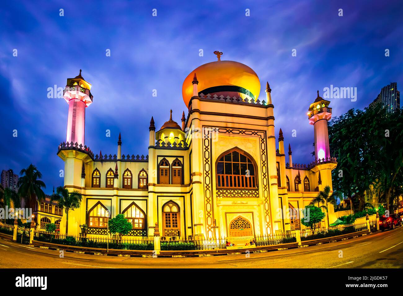 Sultan Masjid Mosque at Kampong Glam, Singapore Stock Photo - Alamy