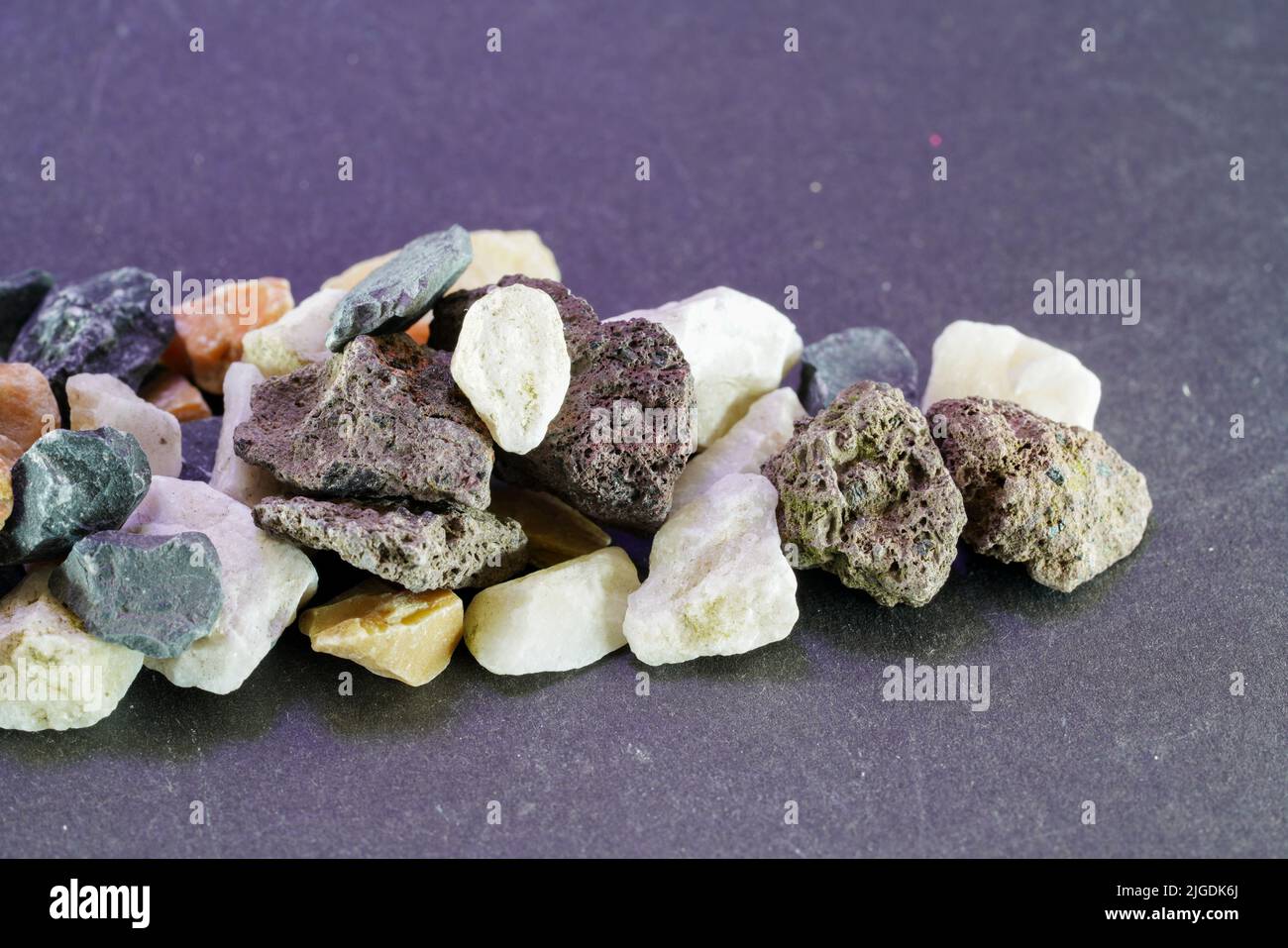 Granites are coarsely crystalline plutonic rocks rich in quartz and ...