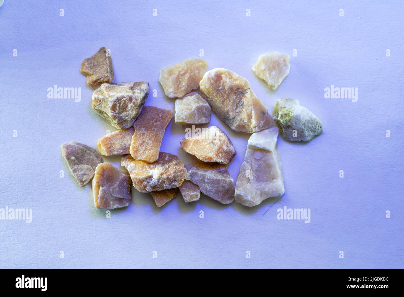 Granites are coarsely crystalline plutonic rocks rich in quartz and ...