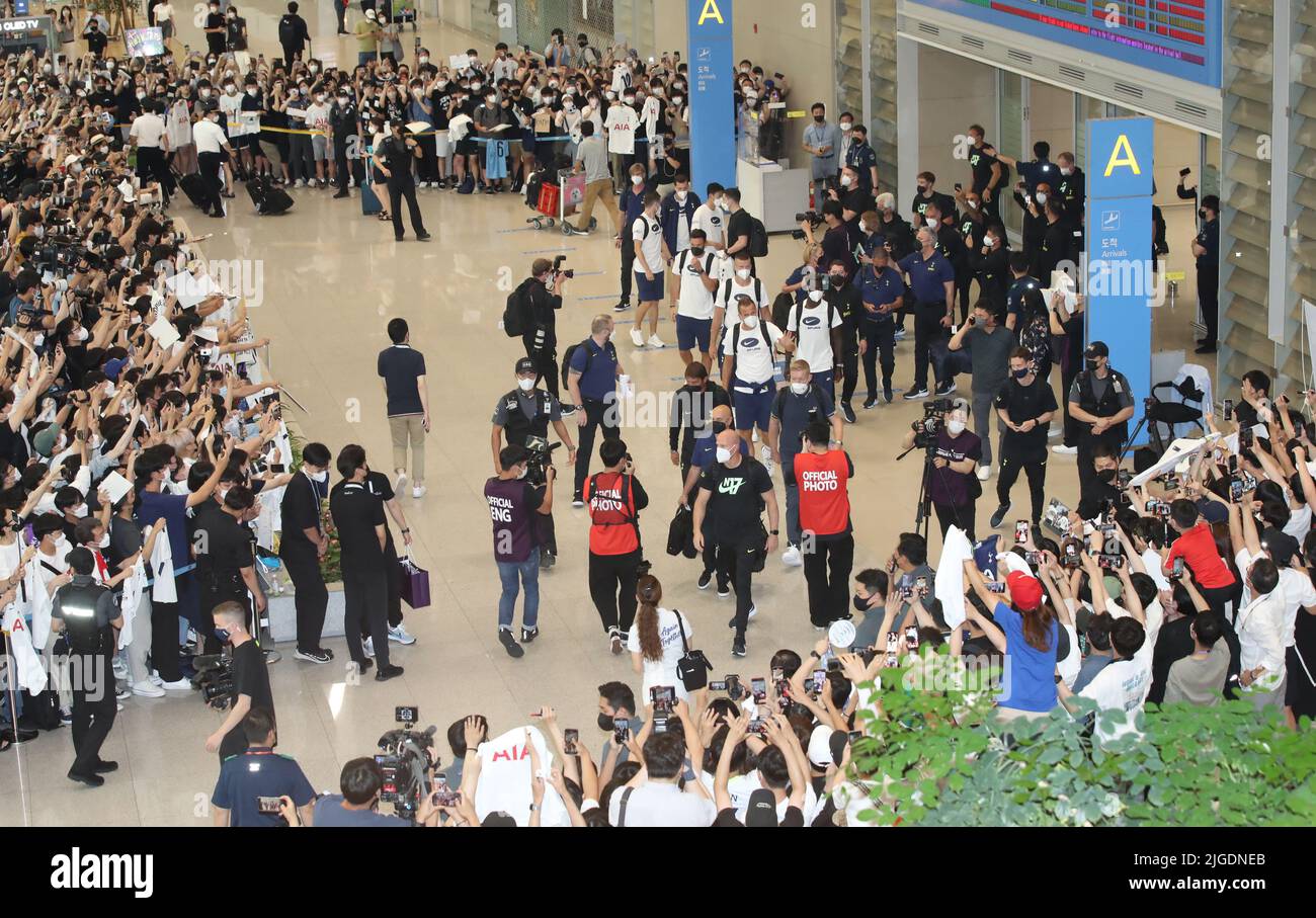 10th July, 2022. Tottenham in S. Korea South Korean fans greet players ...