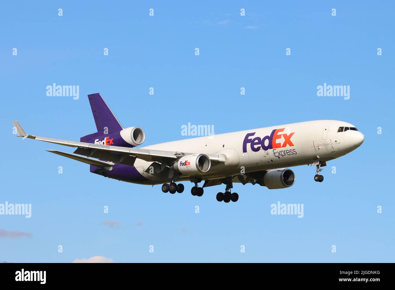 FedEx, MD11 N607FE, landing at Stansted Airport, Essex, UK Stock Photo ...