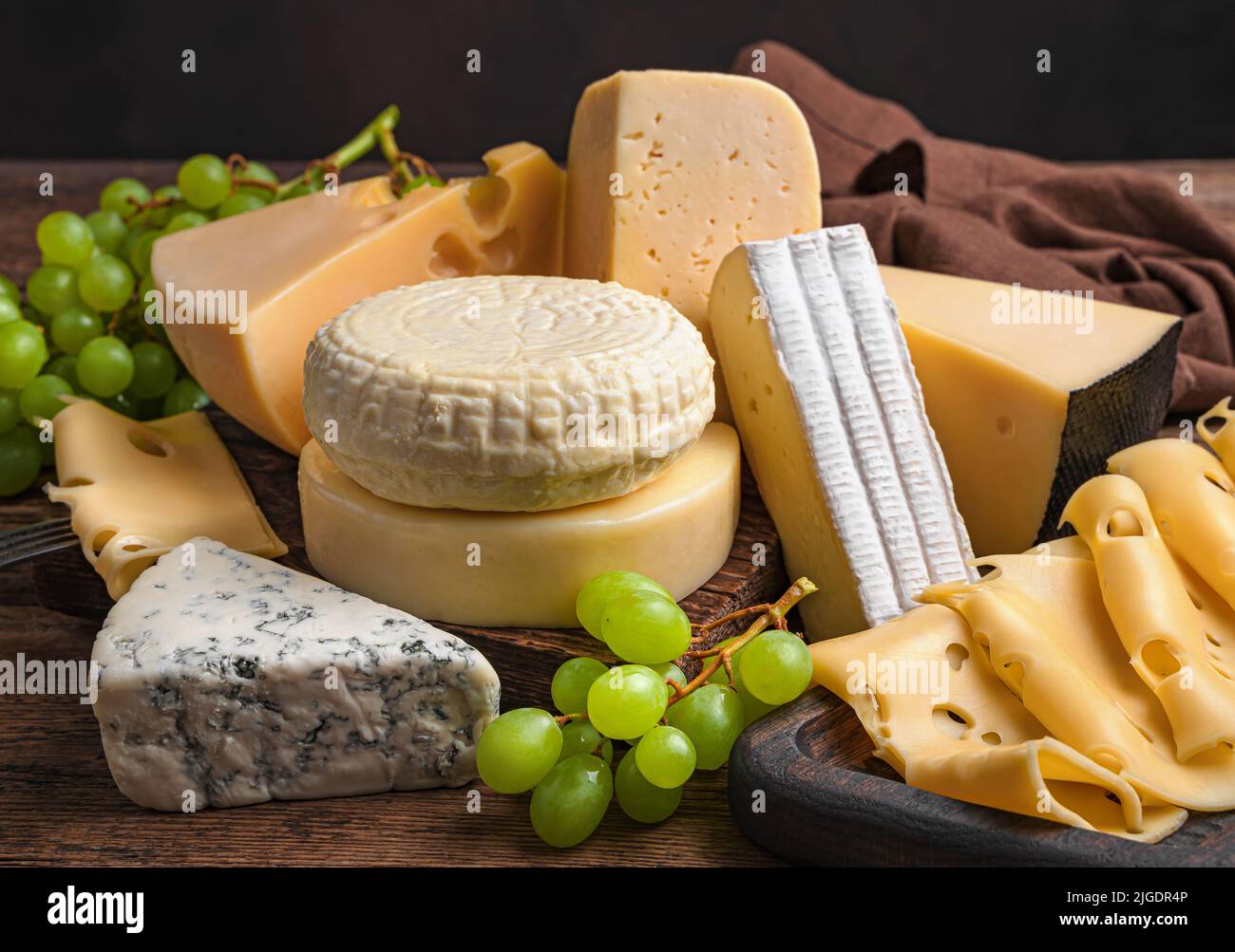 Cheddar cheese varieties hi-res stock photography and images - Alamy