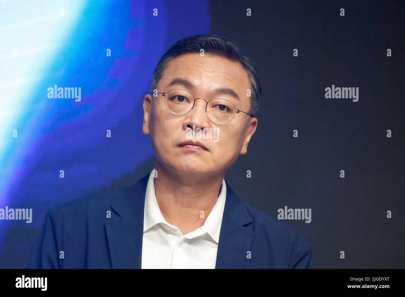 Eui sung hi-res stock photography and images - Alamy