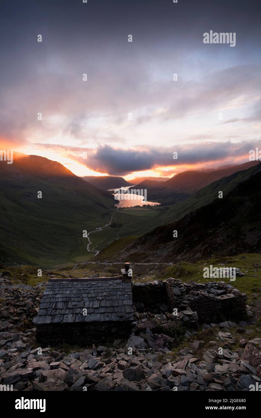 Summer sunset at Warnscale Bothy above the Buttermere Valley Stock ...