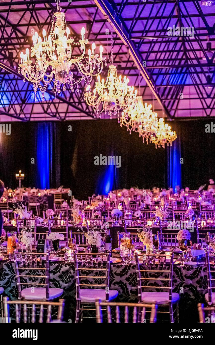 Gala dinner tables hi-res stock photography and images - Alamy