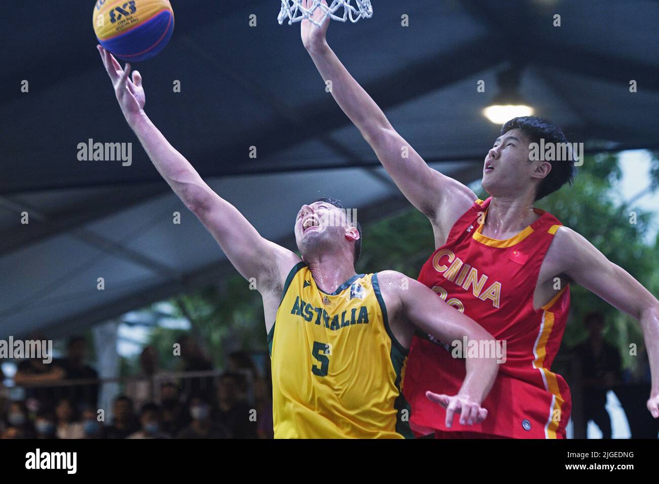 Singapore. 10th July, 2022. Daniel Geoffrey Craig Johnson (L) of ...