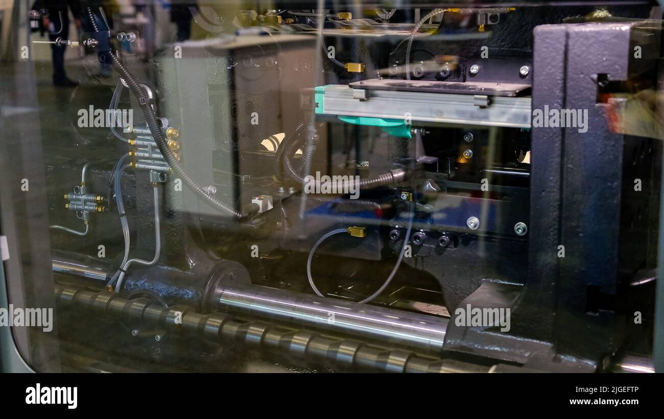 Injection mechanism hi-res stock photography and images - Alamy