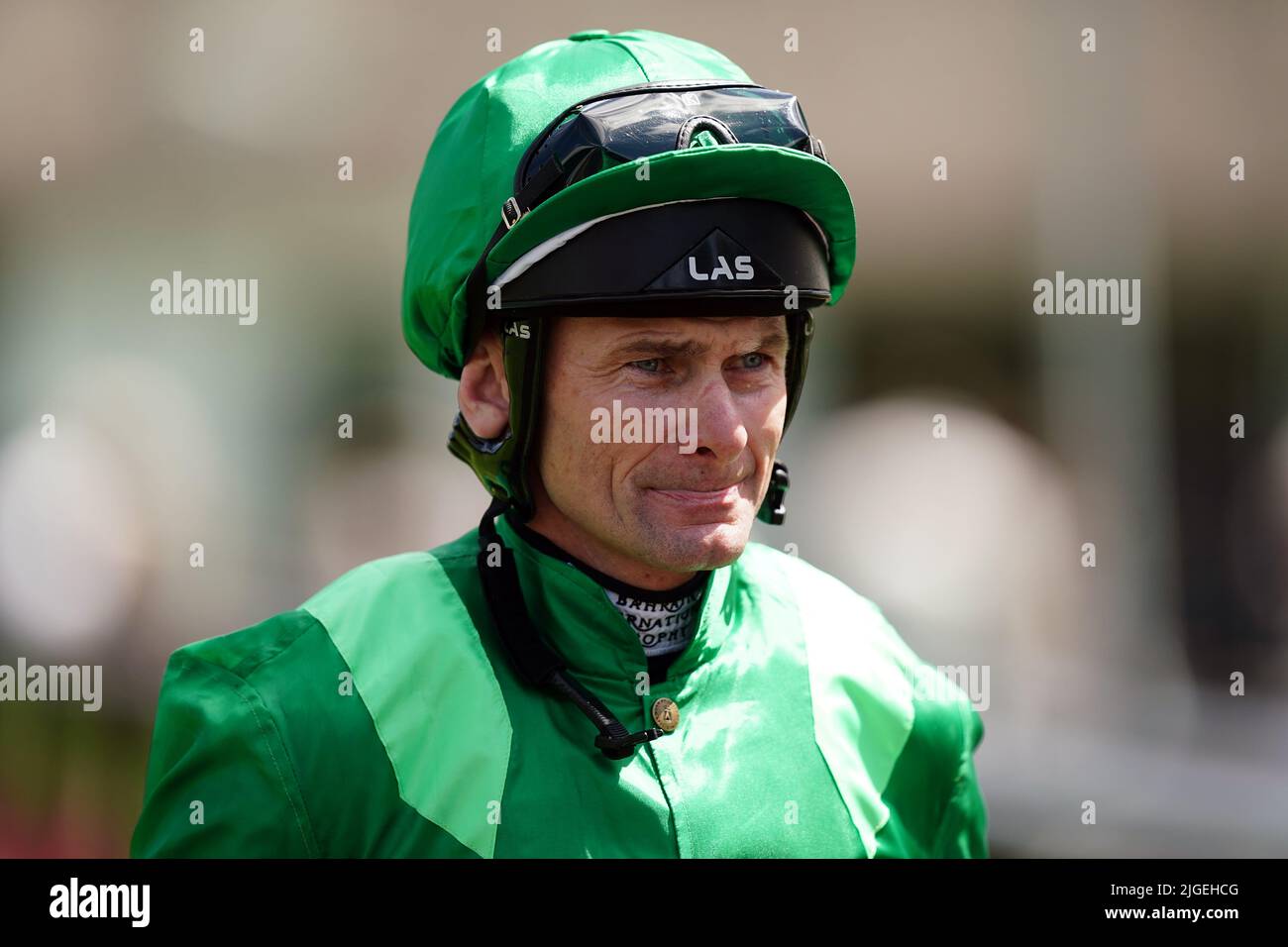Jockey robert havlin newmarket racecourse hi-res stock photography and ...