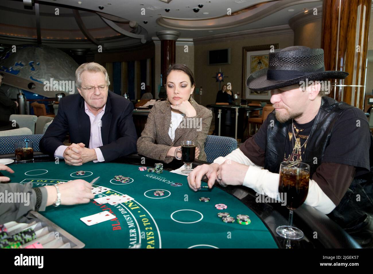 America's Got Talent Winner Kevin Skinner plays blackjack with runer up ...