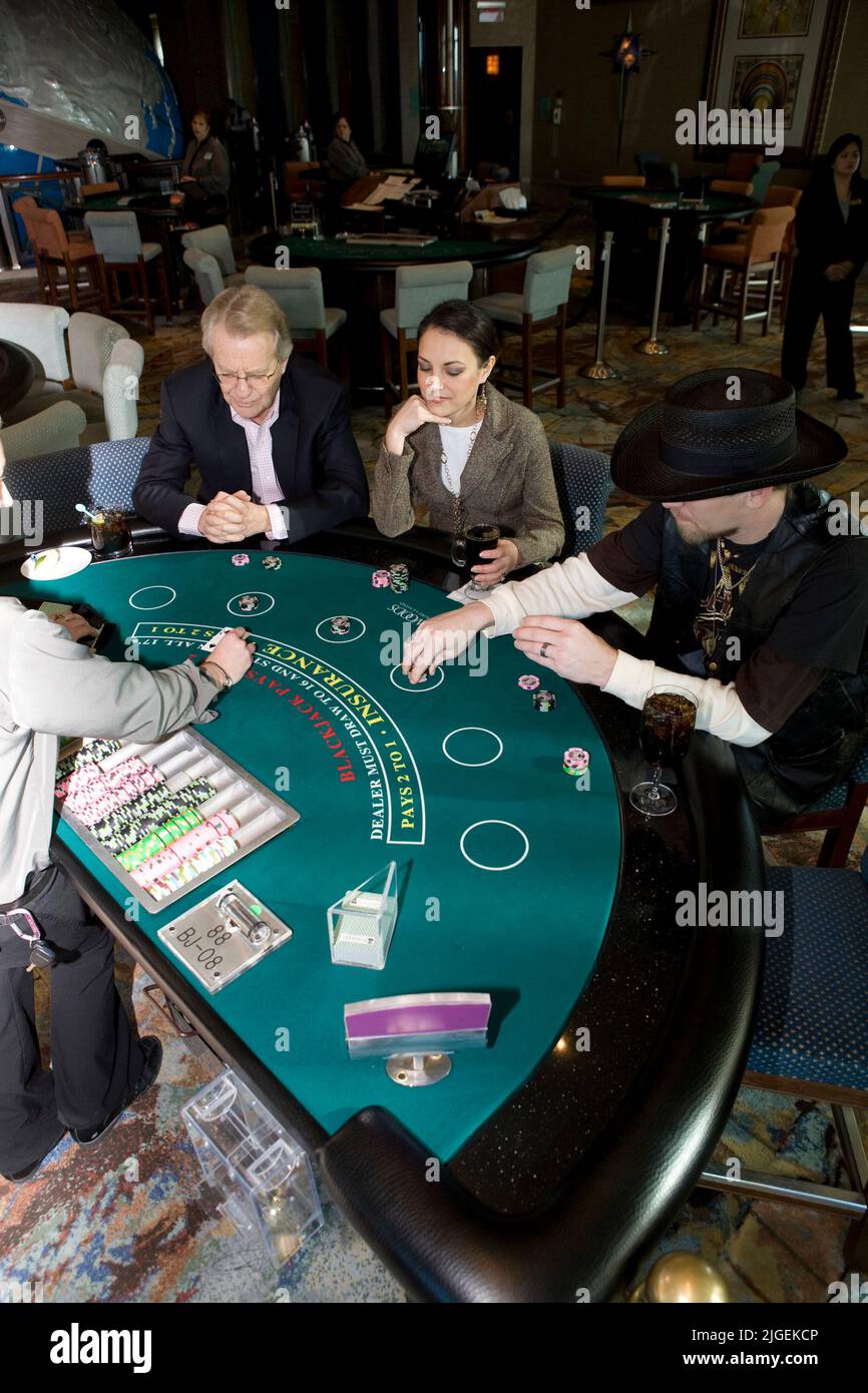 Kevin skinner and barbara padilla hi-res stock photography and images ...