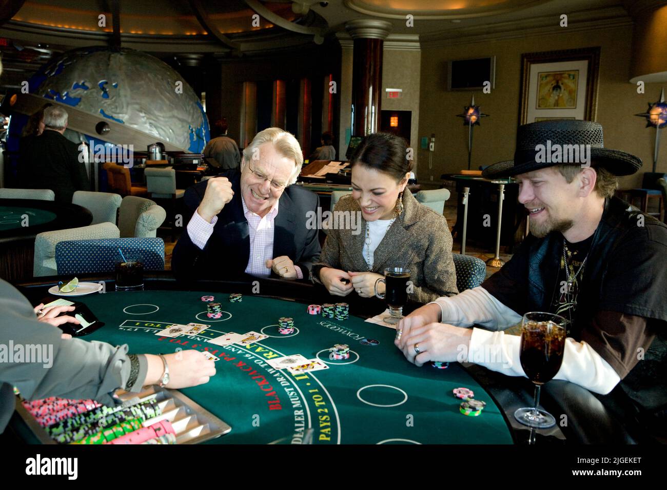 America's Got Talent Winner Kevin Skinner plays blackjack with runer up ...