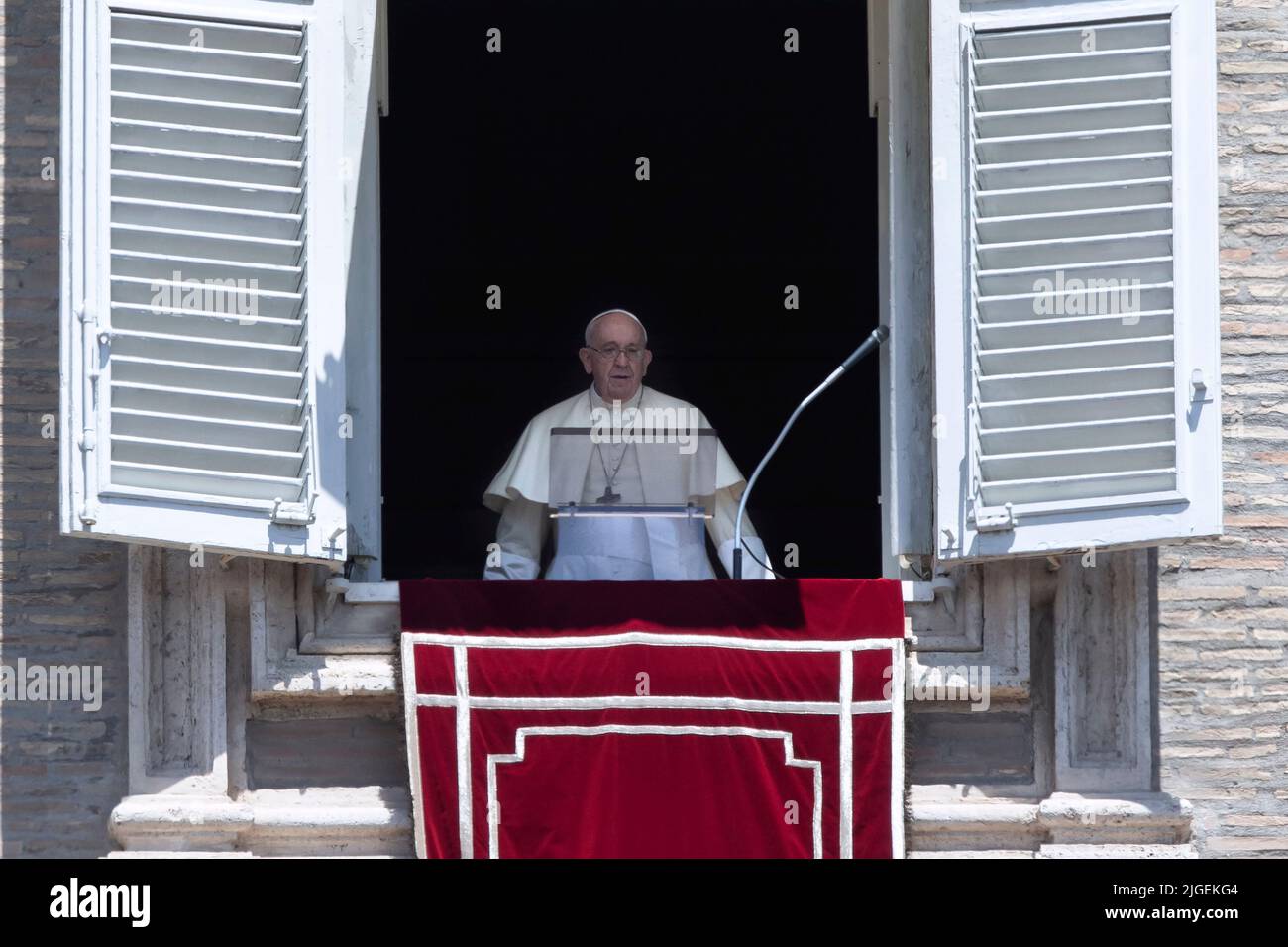 Vatican Ciy, Vatican. 10 July, 2022. Pope Francis delivers the Angelus ...