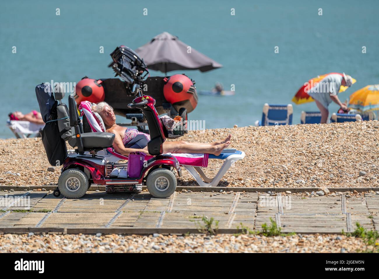 UK Weather. Eastbourne Beach, East Sussex, UK. July 10th 2022. People ...
