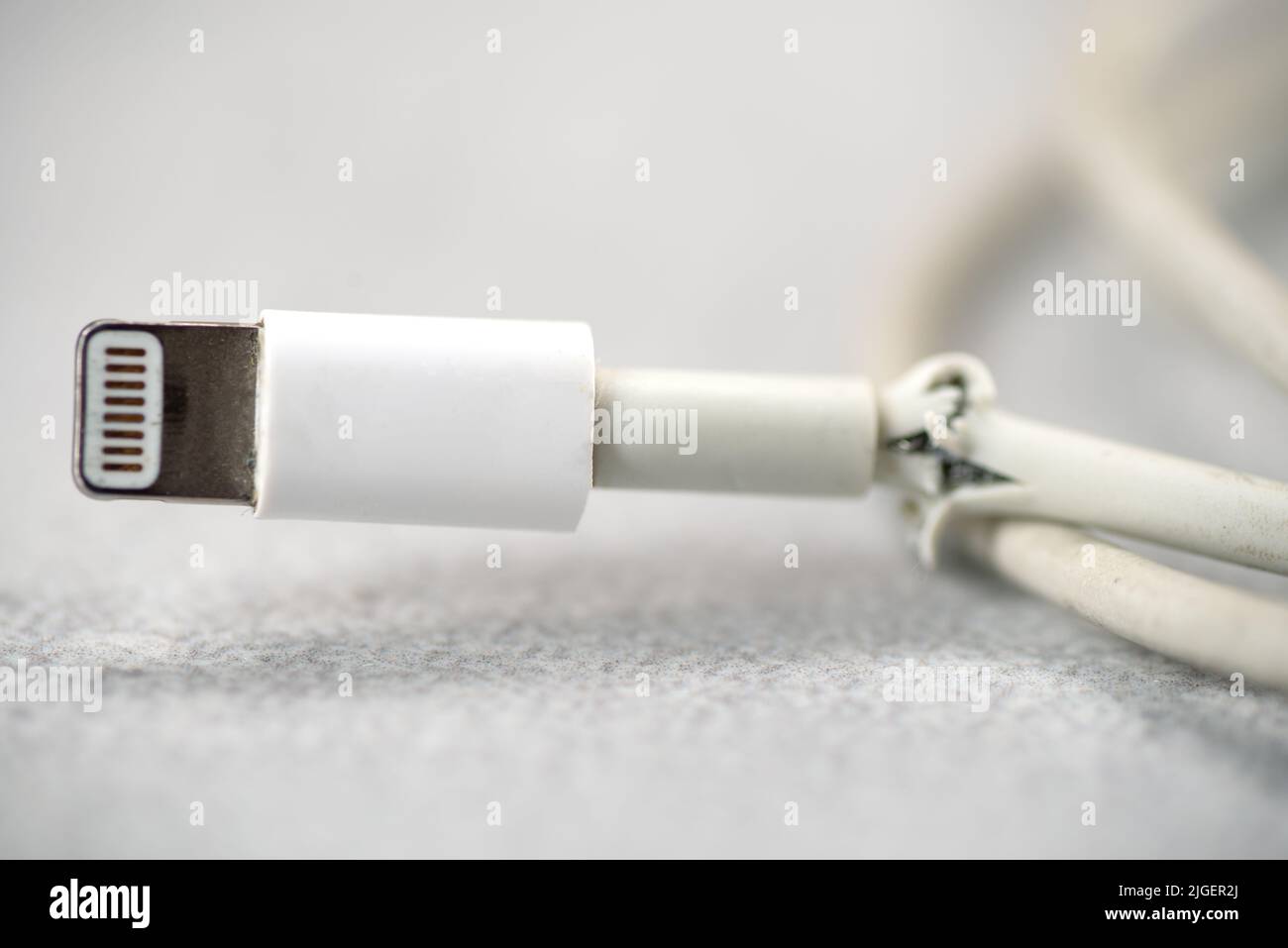 Broken phone charger cable hi-res stock photography and images - Alamy
