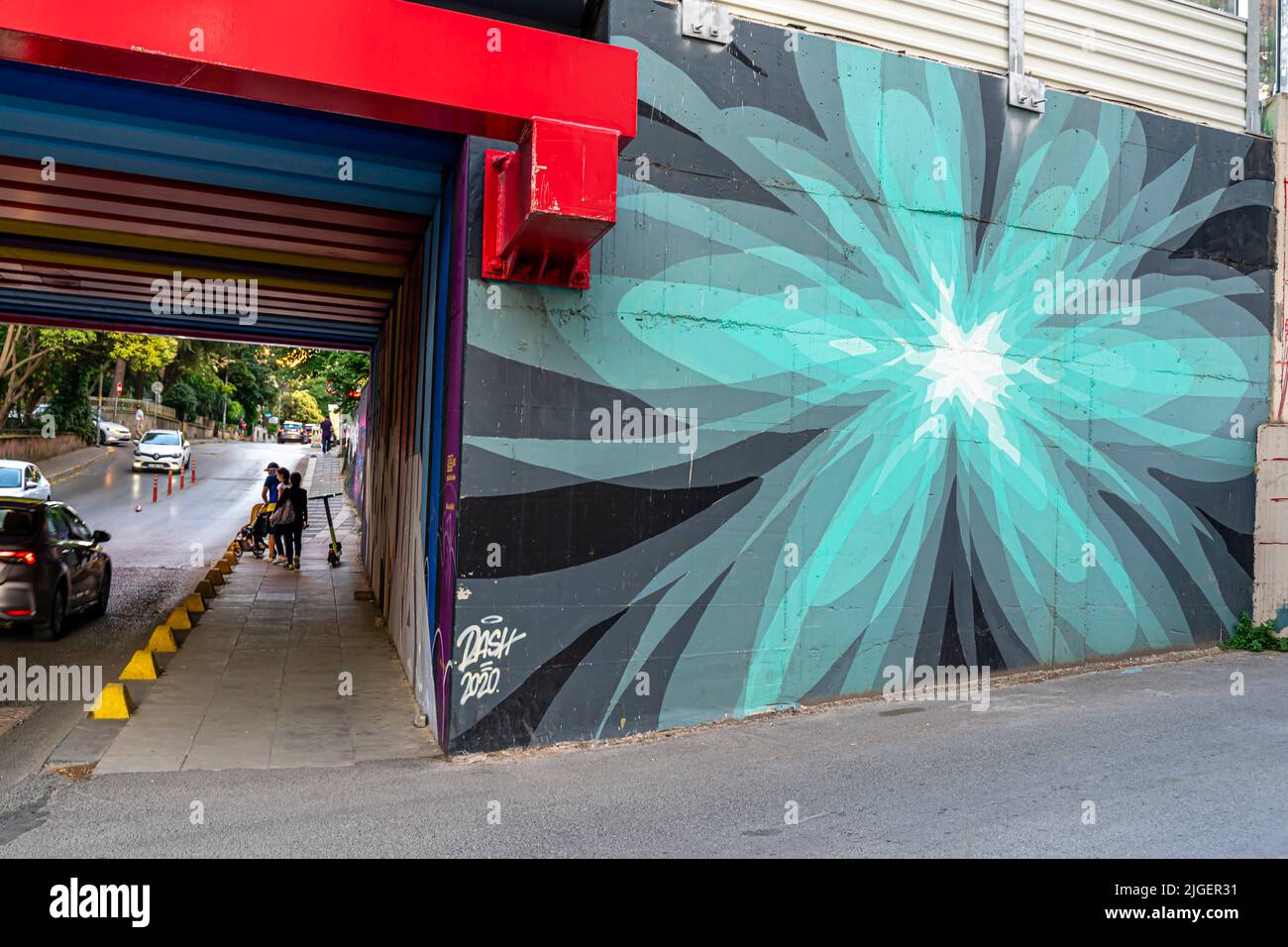 Murals in Istanbul. Street art, abstract mural by DASH near tunnel in ...
