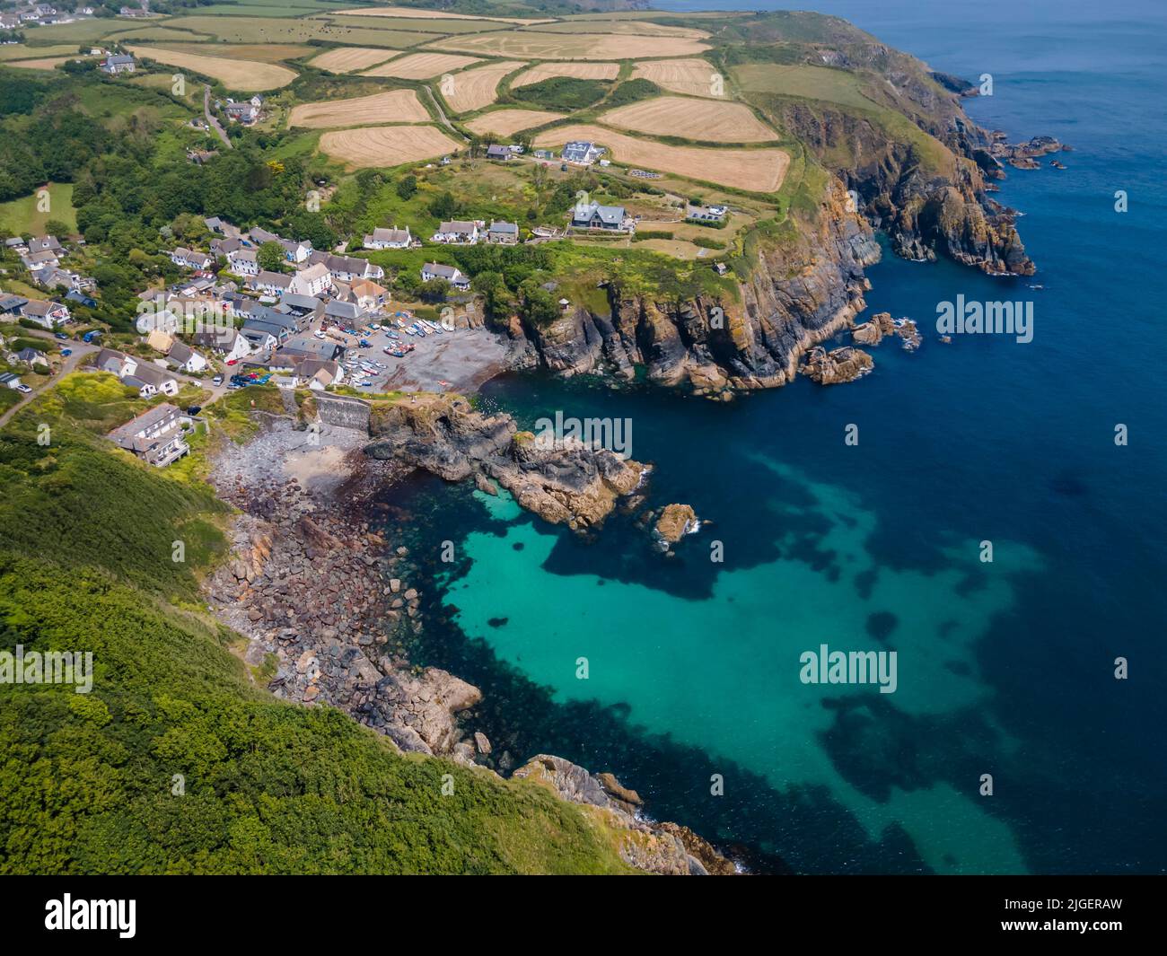 Cadgwith Cove fishing village in Cornwall Stock Photo - Alamy