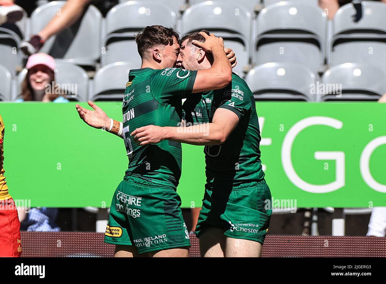 Jack Darbyshire #34 of Warrington Wolves celebrates his try Stock Photo ...